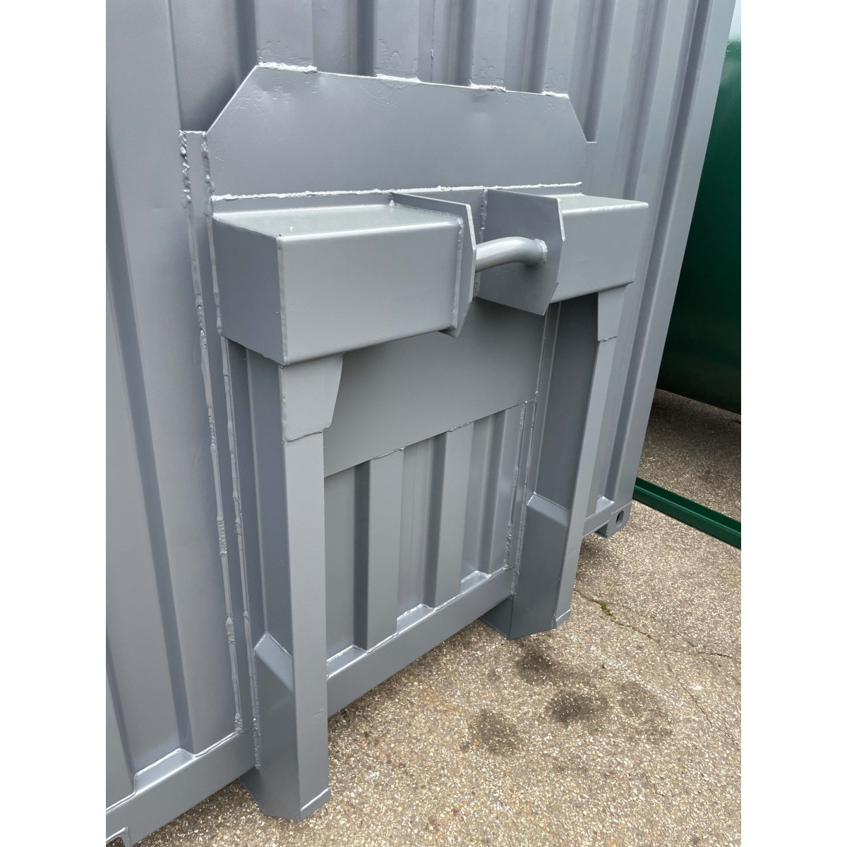 Conteneur maritime 20 pieds sur berce pour camion Ampliroll