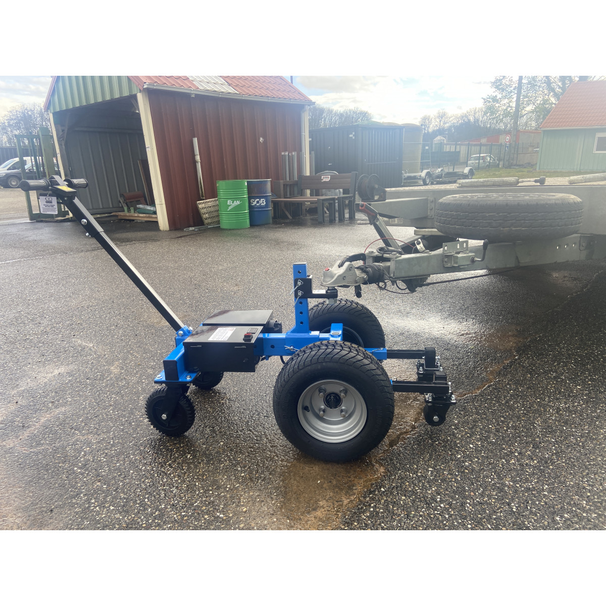 Tireur-pousseur électrique 3600 kg